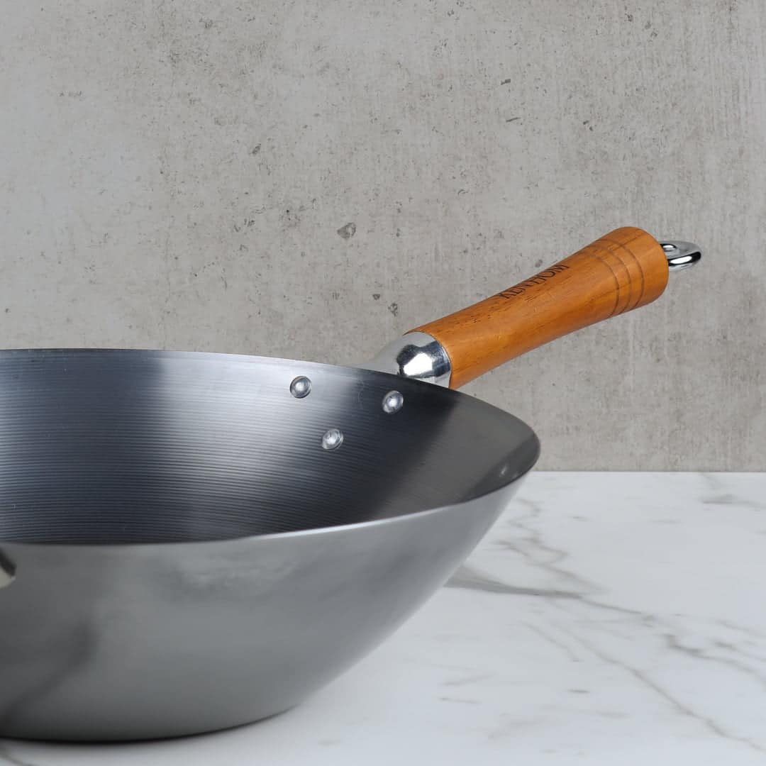 Ken Hom Carbon Steel Wok - 32 Cm | VIVE Cooking School